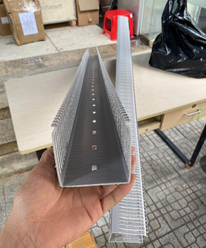 Máng nhựa đi dây điện 25x25 - Công ty TNHH Thiết bị Cơ điện Trường Phát